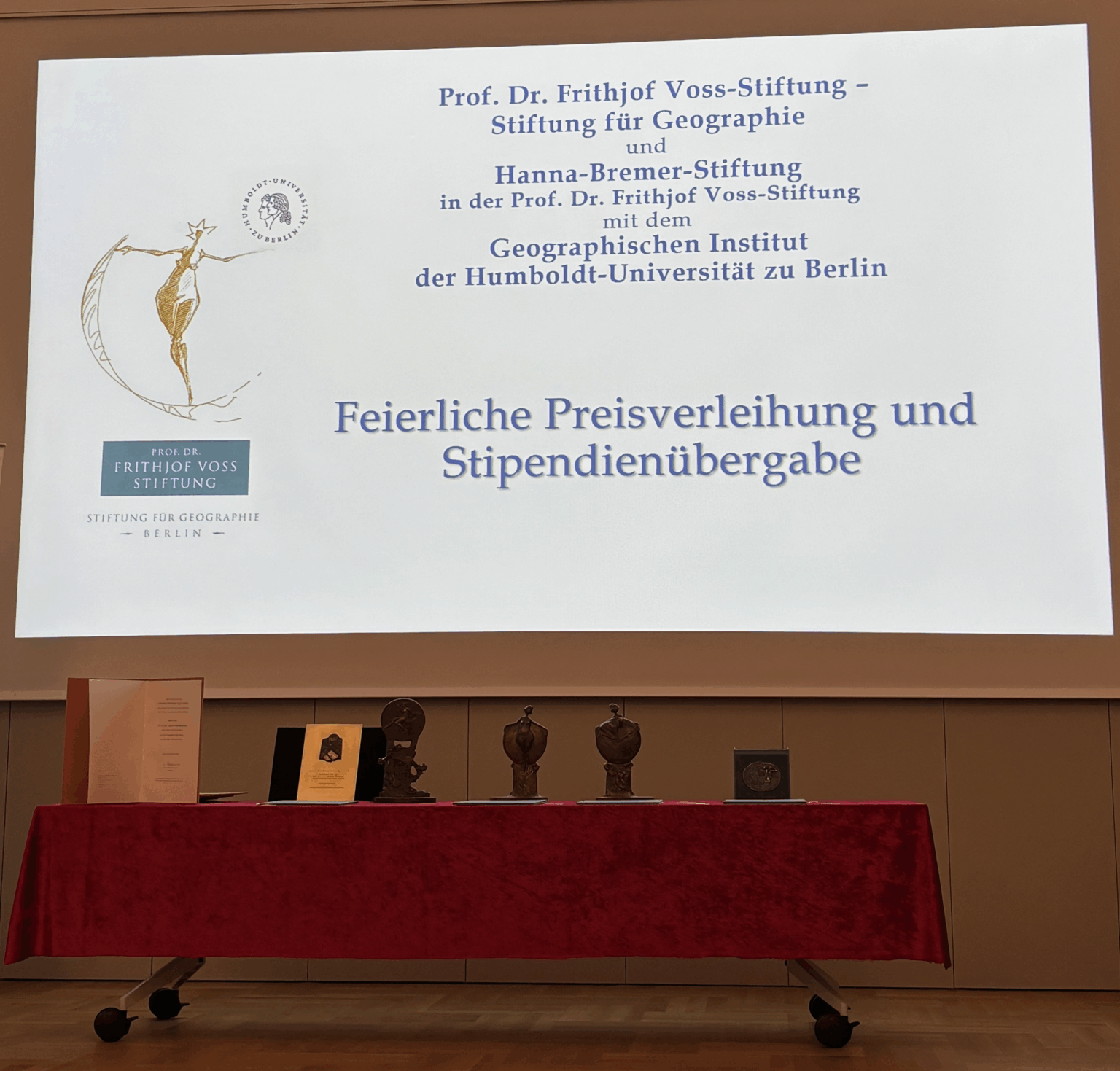 Innovationspreis für Schulgeographie an das Gymnasium Philippinum ...